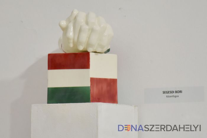 Kézenfogva – két nép barátsága | Dunaszerdahelyi