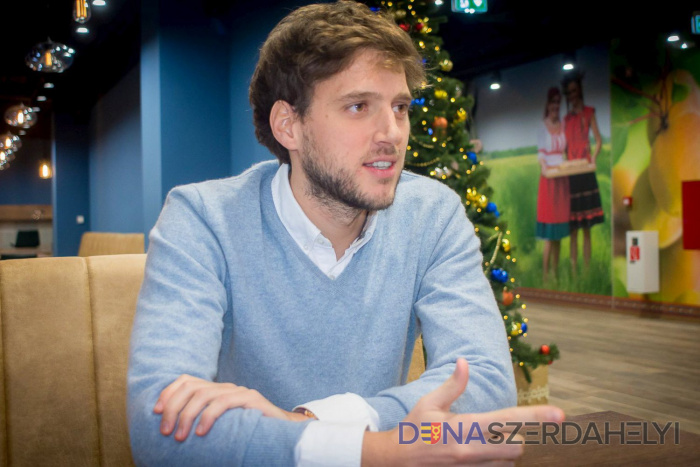 Videó: Jan Van Daele beszéde a VII. DAC-karácsony ünnepségen ...
